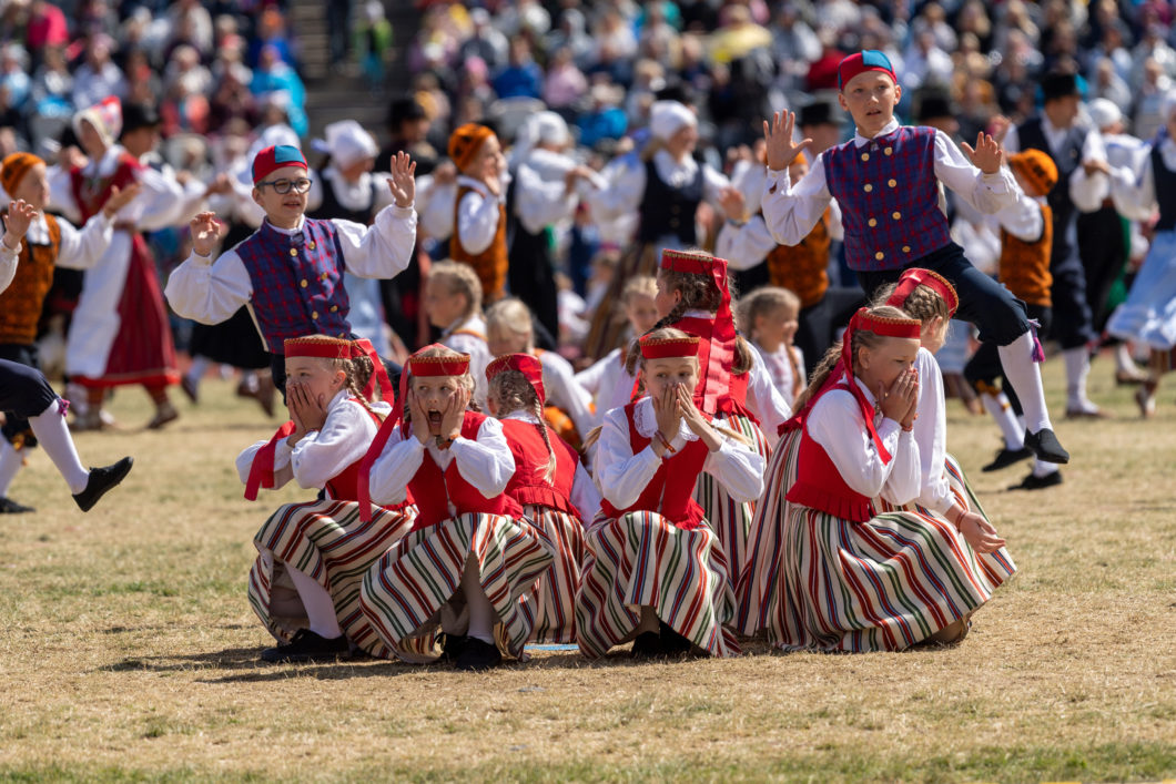 Gallery: More than 10,000 dancers participate in Estonian Dance ...