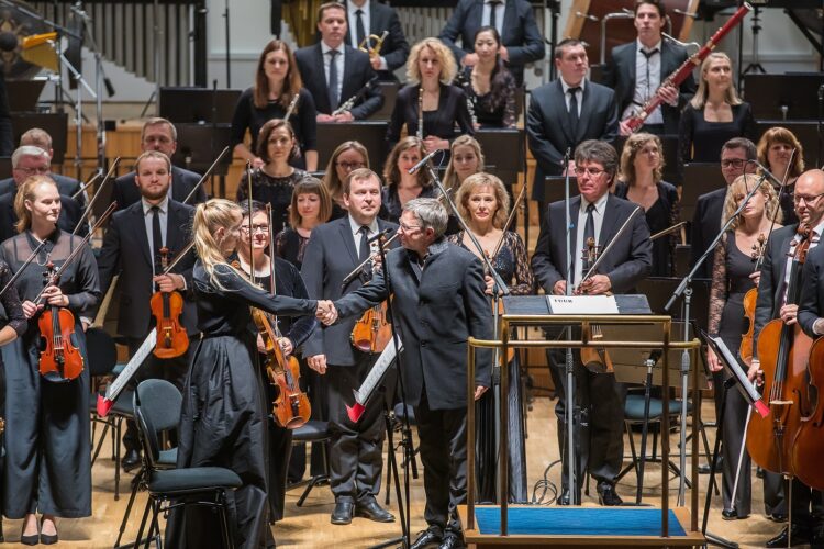 The Estonian National Symphony Orchestra introduces a "virtual concert ...