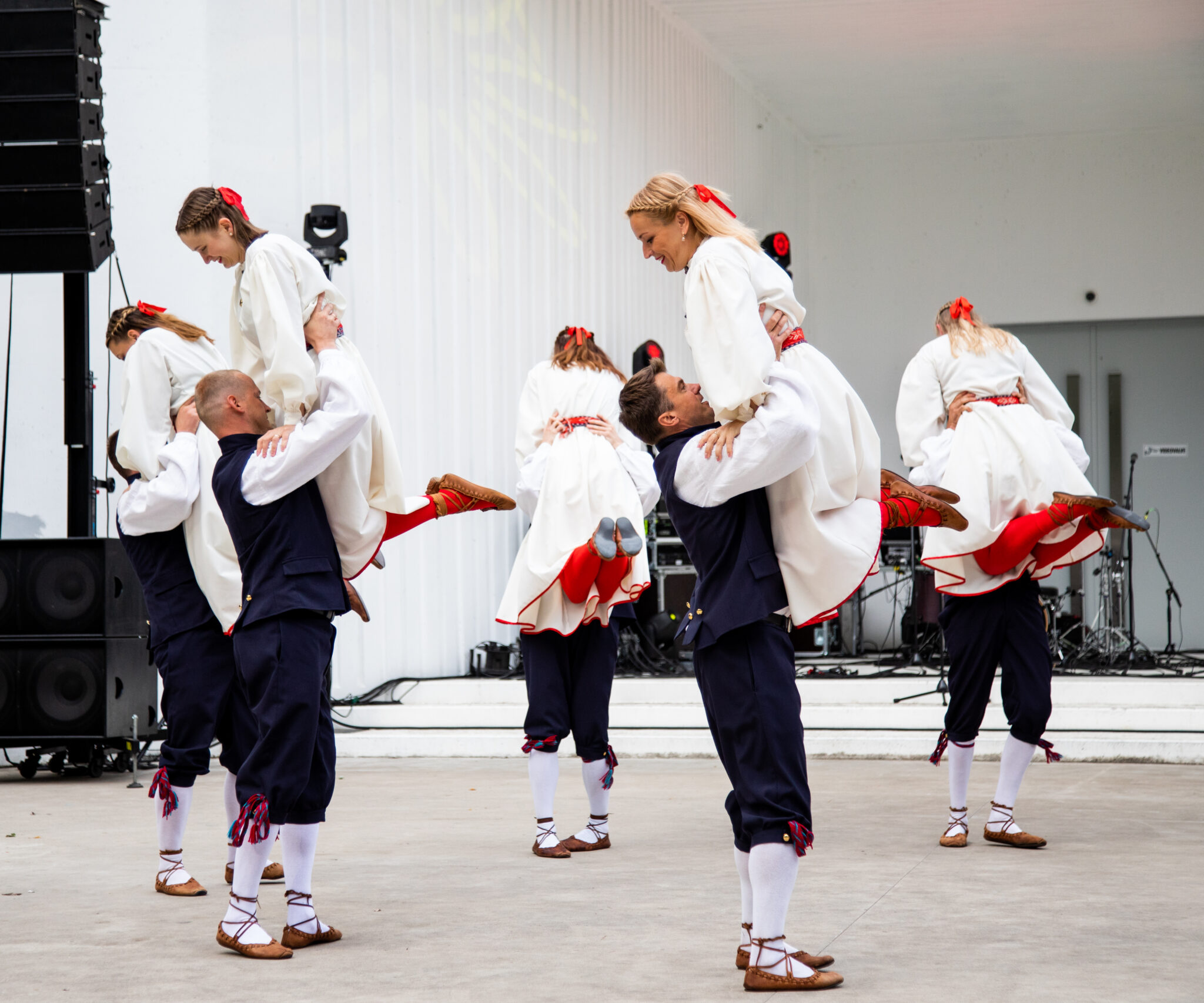 Filmmaker Teele Dunkley: For Estonians, folk dancing is part of their fibre