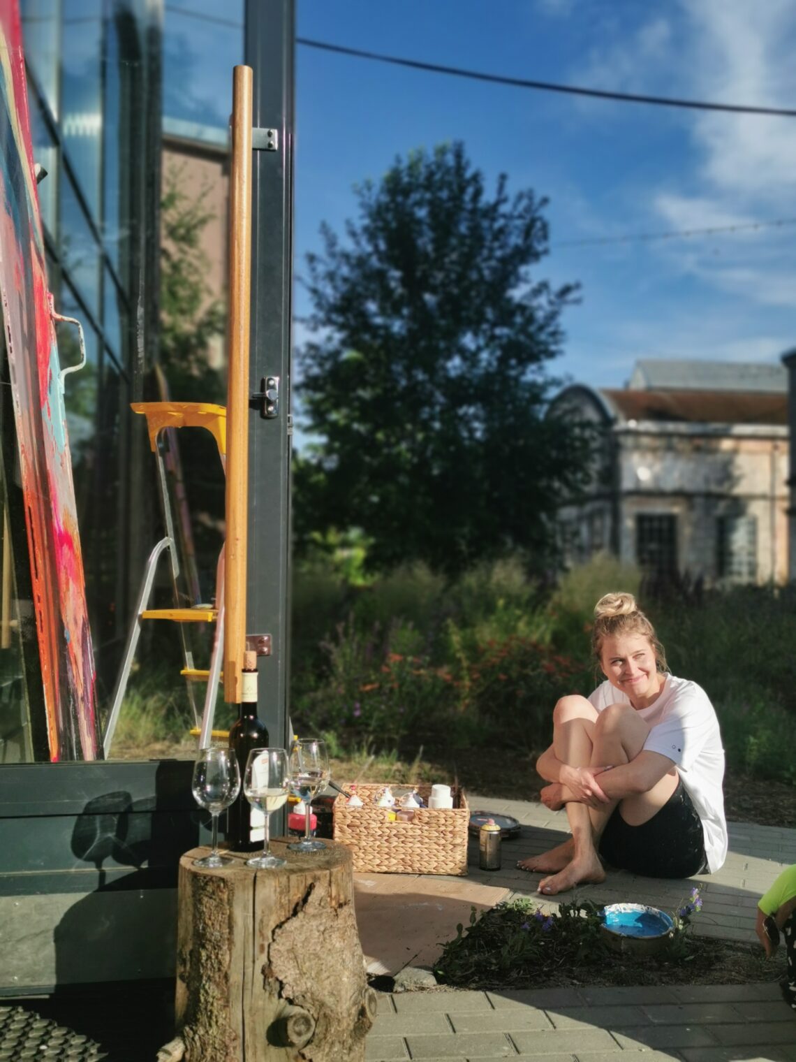Marita Liivak paints Lasnamäe
